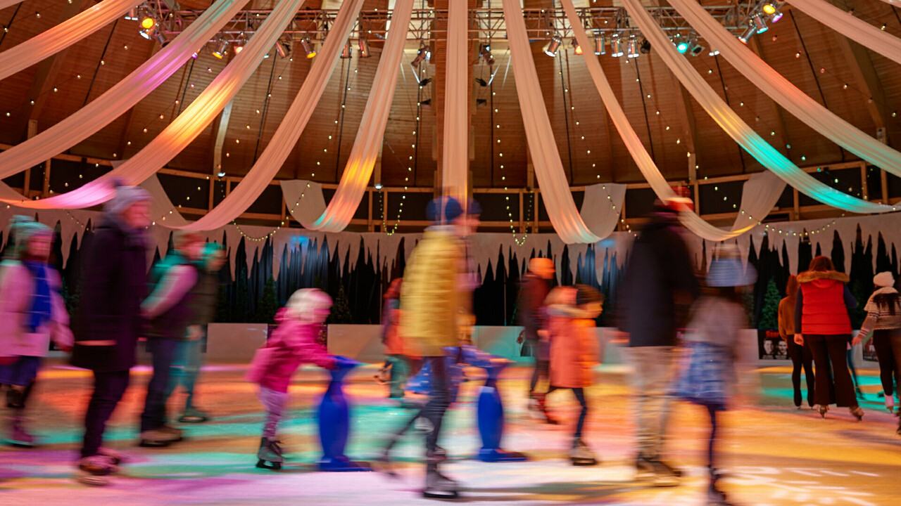 One of the South Coast’s BIGGEST seasonal indoor ice rinks is back ...